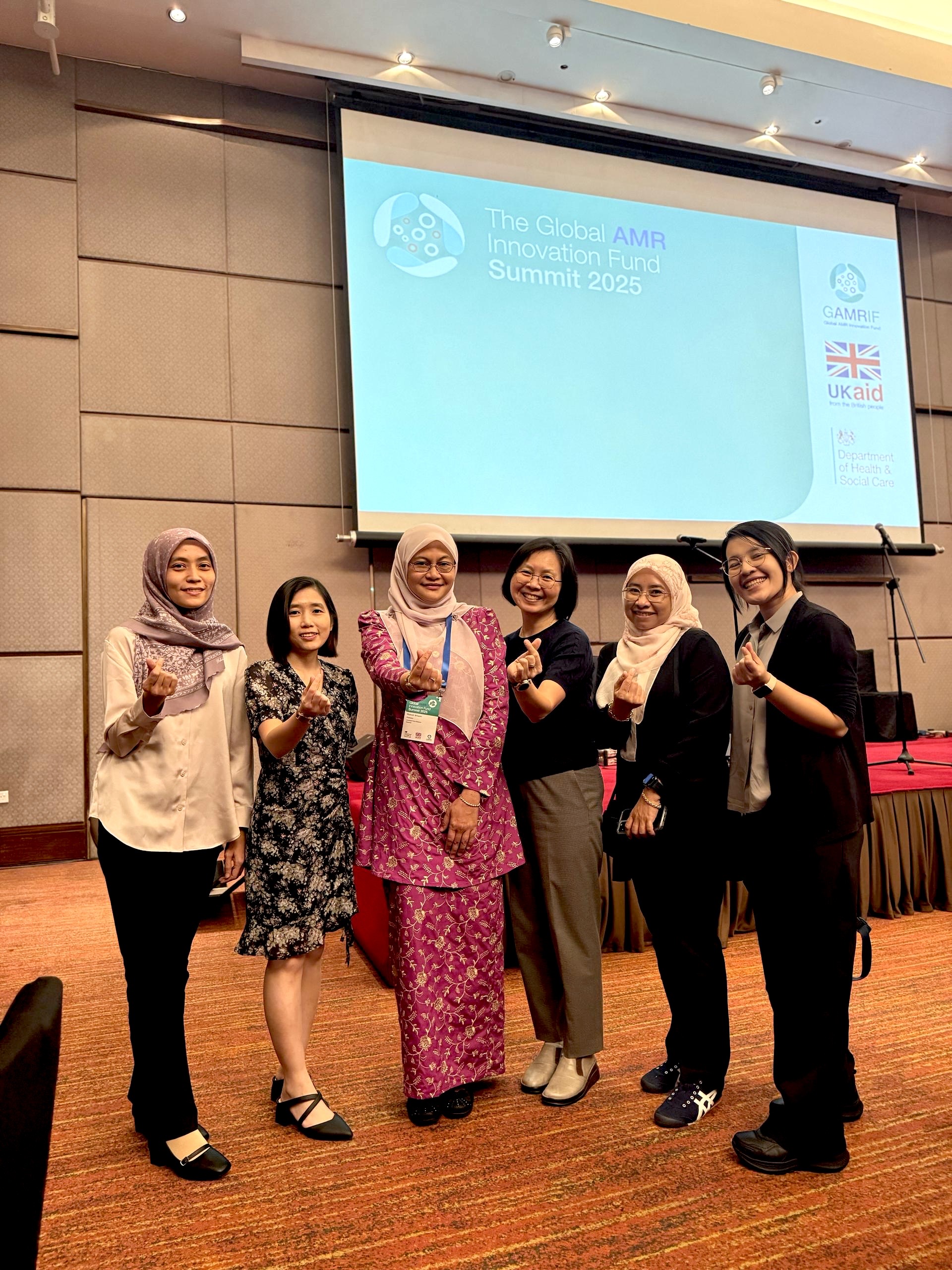 Professor Dr. Natrah Ikhsan Showcases AMR Innovation at GAMRIF Summit 2025
