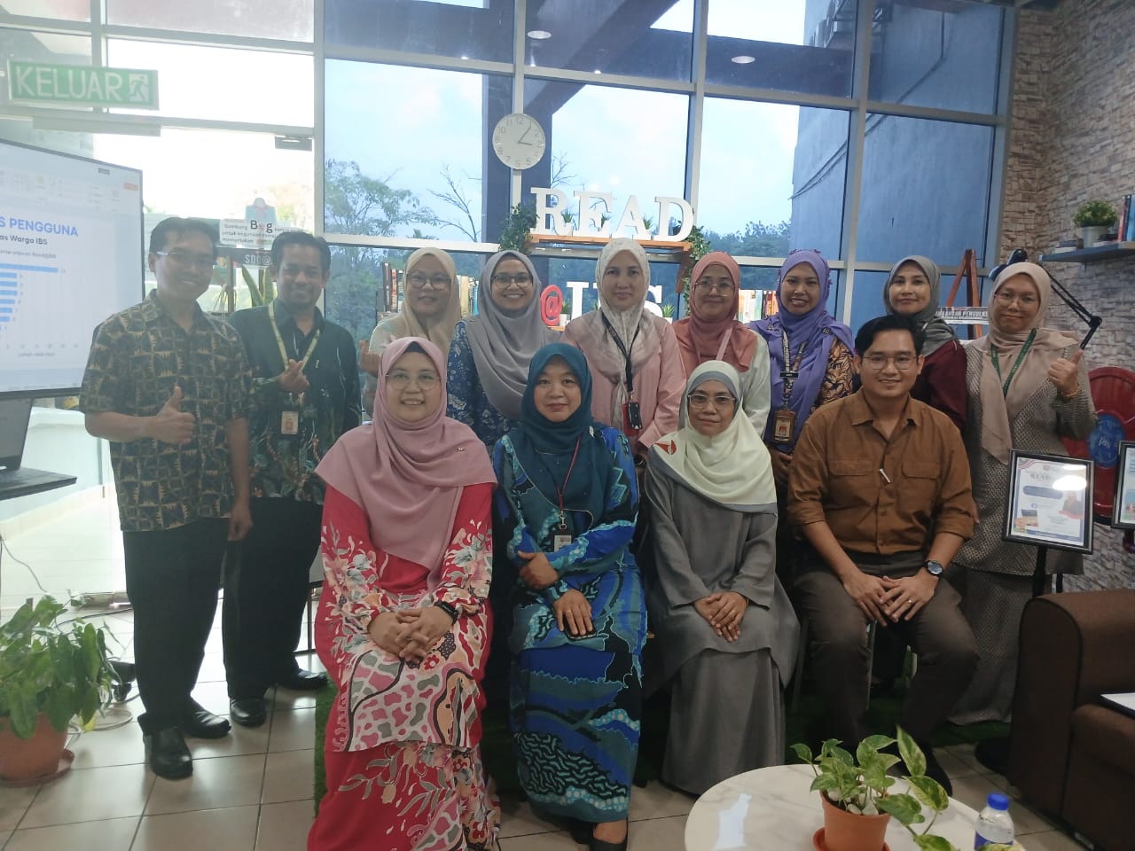 Judging Session of the READ@UNI UPM 2024 Reading Corner Competition at ...